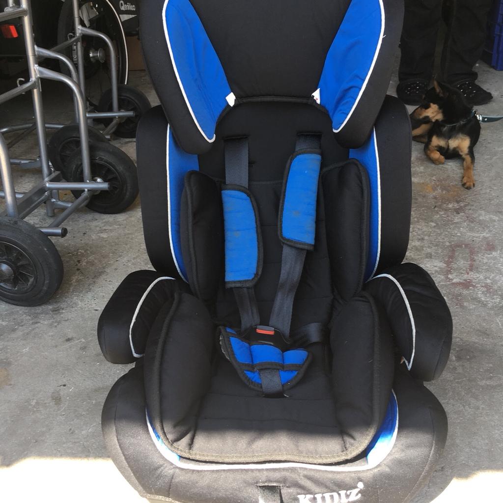 Autokindersitz kidiz in 76137 Karlsruhe für 25,00 € zum Verkauf | Shpock DE