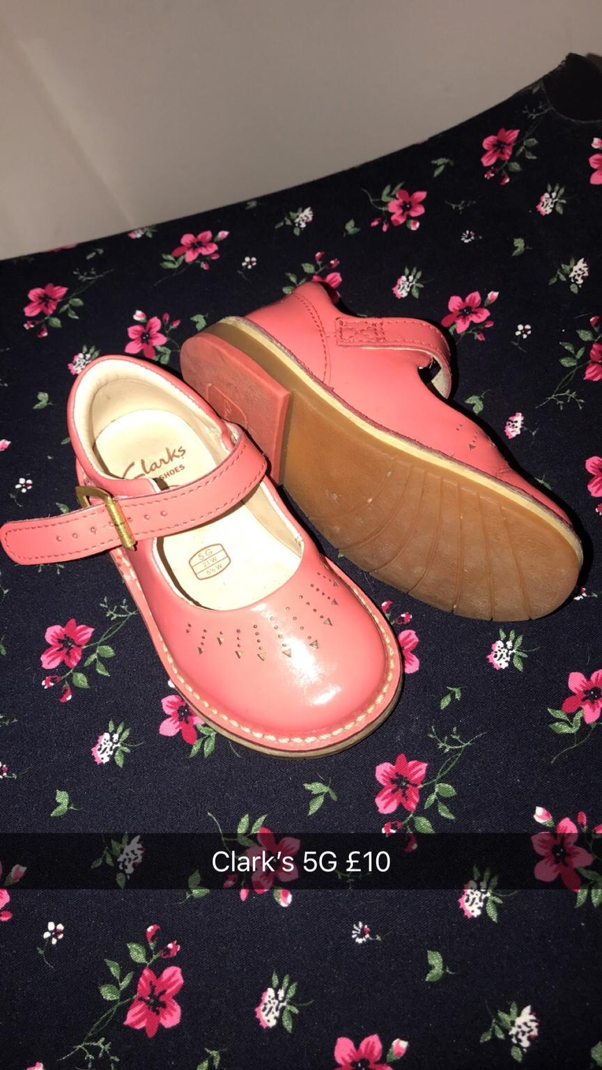 Girls Clark's 5G in PO30 Newport für 10,00 £ zum Verkauf | Shpock DE