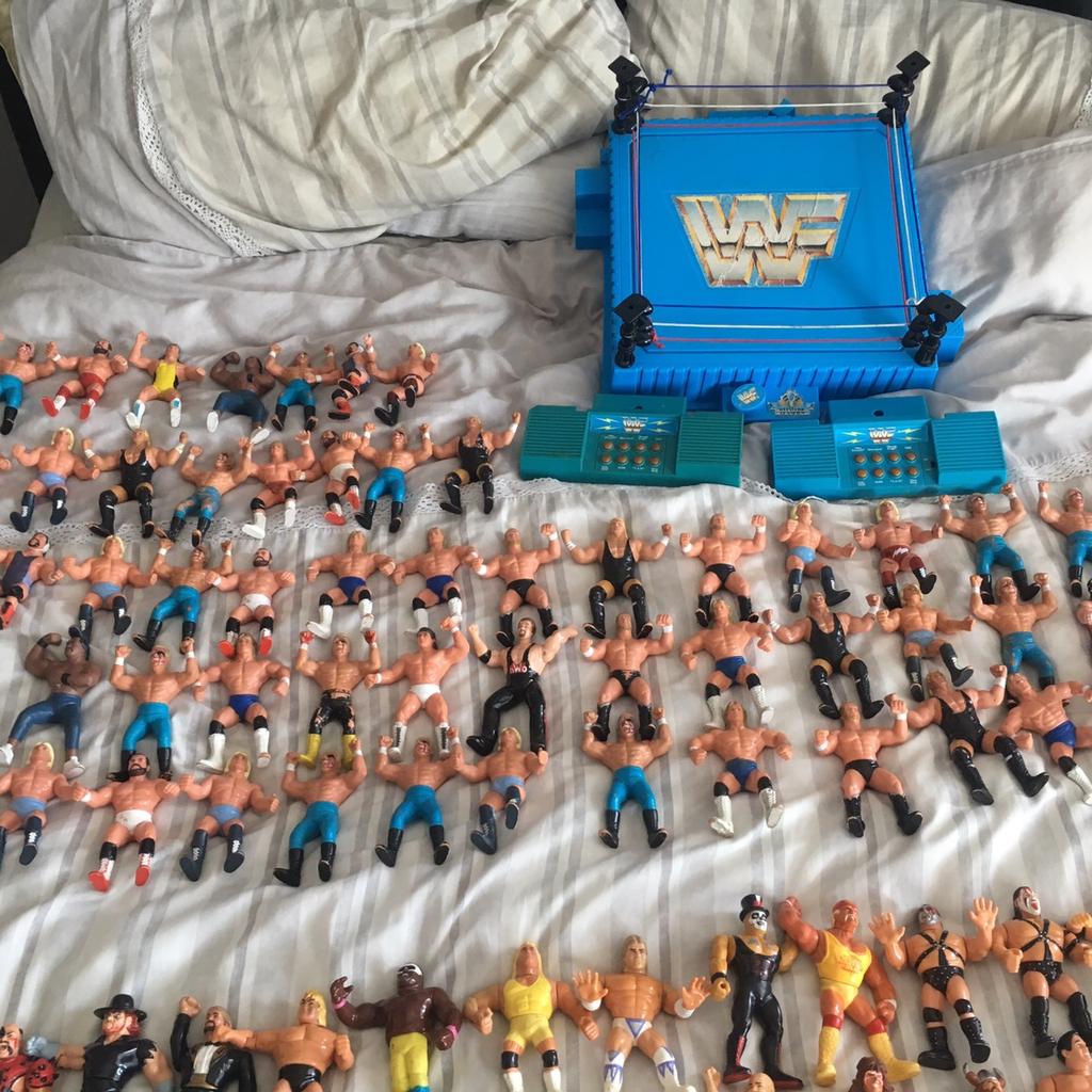 WWF WWE HASBRO MATTEL RETRO WRESTLING FIGURES in DA1 Dartford für £ 50 ...