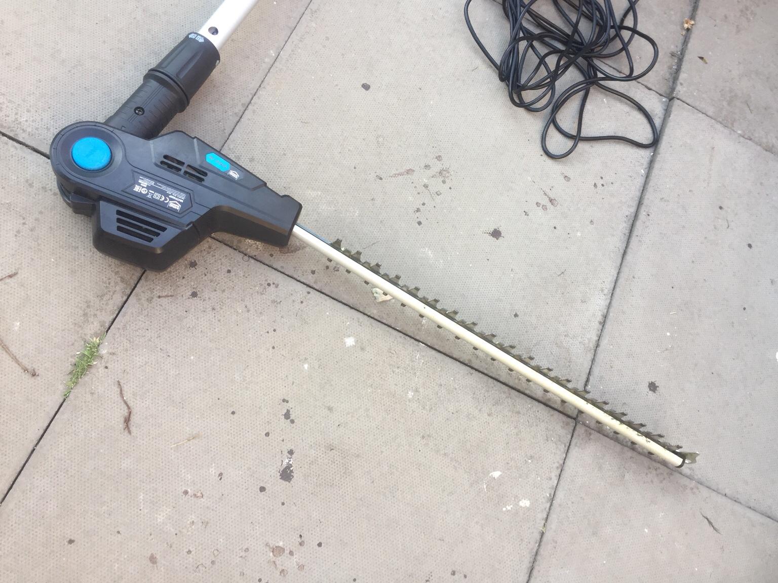 Mac Allister Corded Pole Hedge trimmer in WS2 Walsall für 40,00 £ zum ...