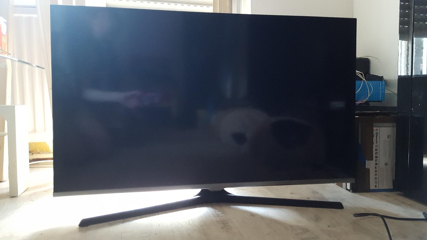 SAMSUNG TV UE 40 J 5150 AS in 13357 Gesundbrunnen für 250,00 € zum ...
