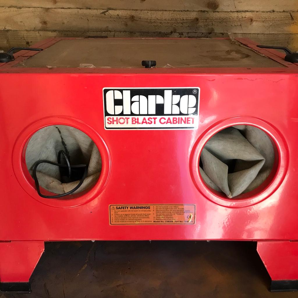 Clarke sand blasting cabinet in RH11 Mid Sussex für 40,00 £ zum Verkauf ...