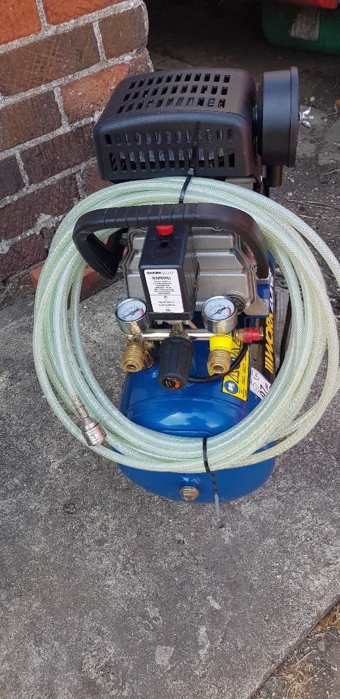 Workzone 25 litre air compressor in NP19 Newport für £ 50,00 zum ...