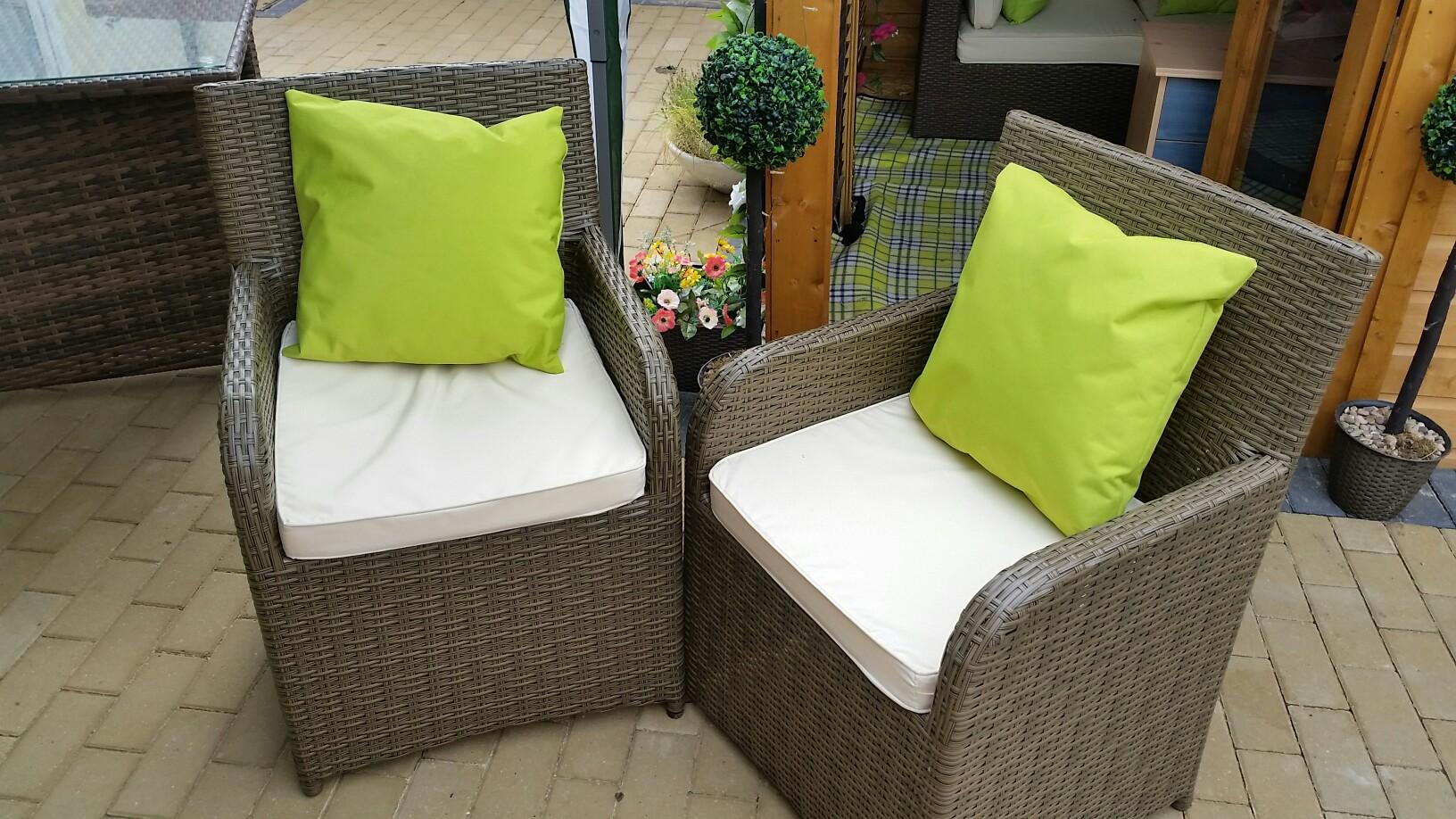 2 rattan effect brown chairs in WV11 Wolverhampton für 50,00 £ zum ...