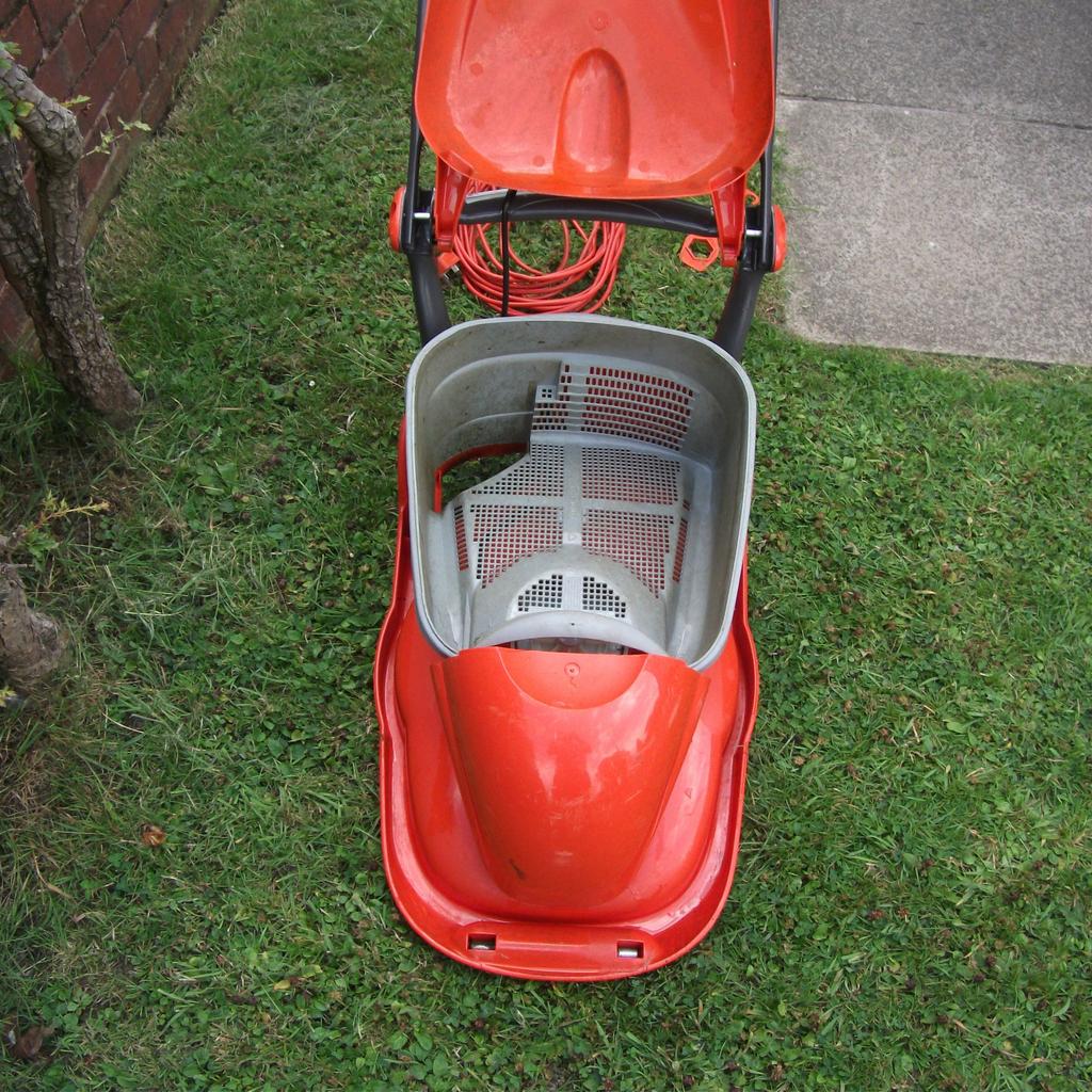 Flymo Lawn Mower in SK5 Stockport für 30,00 £ zum Verkauf | Shpock DE