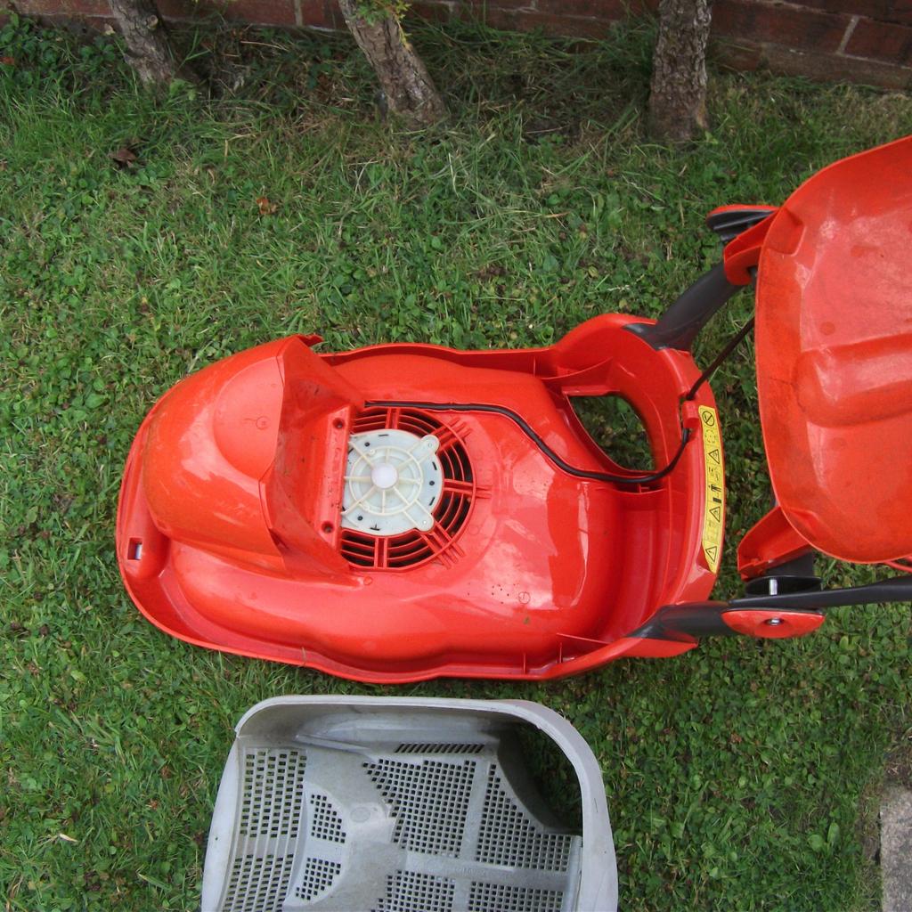 Flymo Lawn Mower in SK5 Stockport für 30,00 £ zum Verkauf | Shpock DE