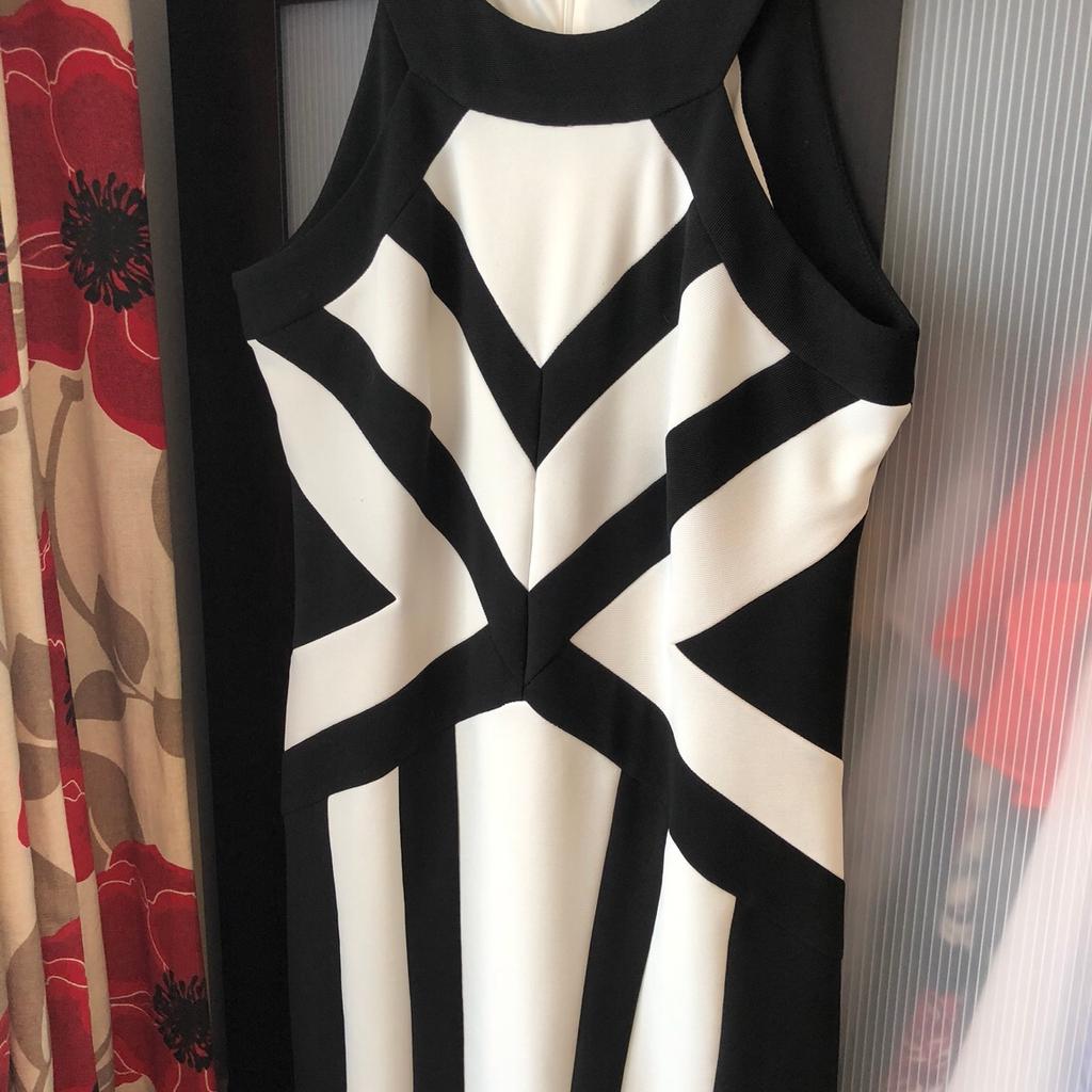 Ladies dress star by Julian mcdonald in Barnsley für 10,00 £ zum ...