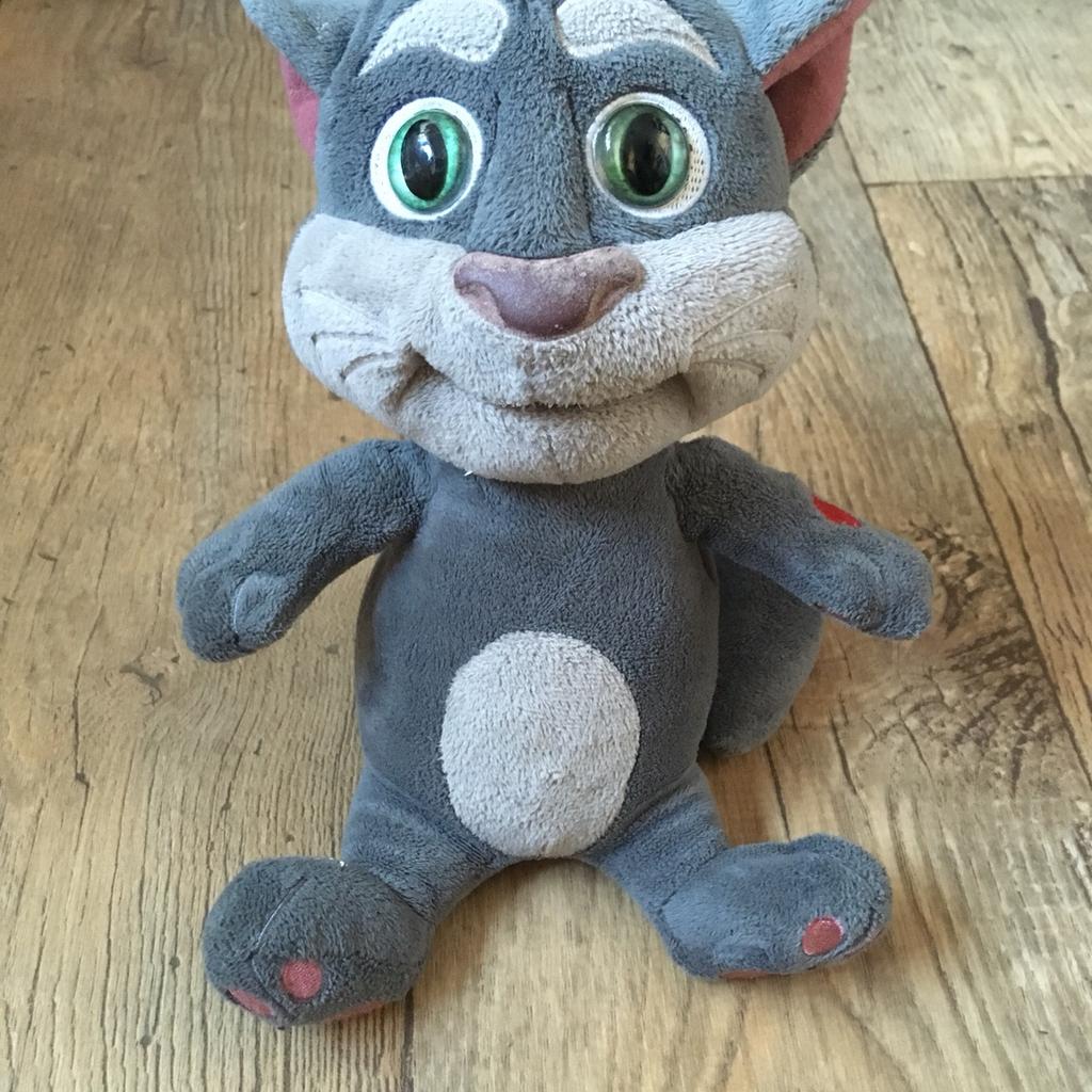 Talking Tom battery operated plush toy in BL9 Limefield für 4,00 £ zum ...