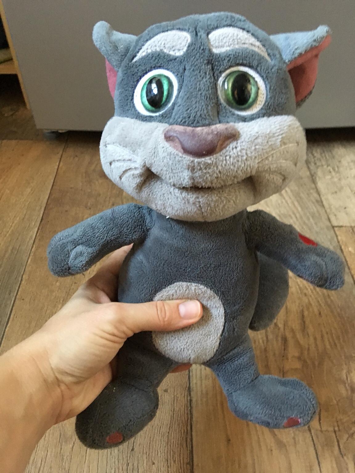 Talking Tom battery operated plush toy in BL9 Limefield für 4,00 £ zum ...