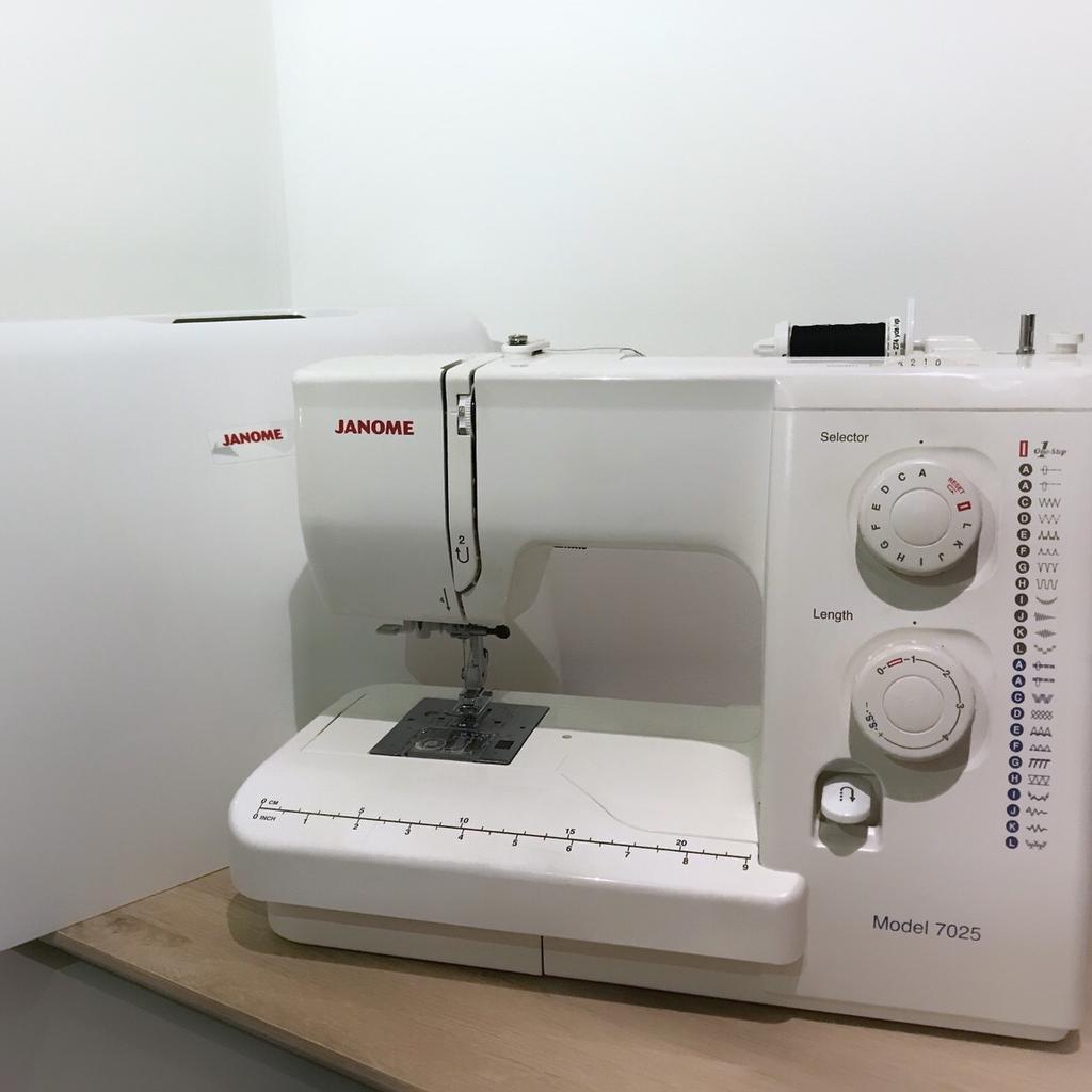Janome 7025 Sewing Machine in CR5 London für 120,00 £ zum Verkauf ...