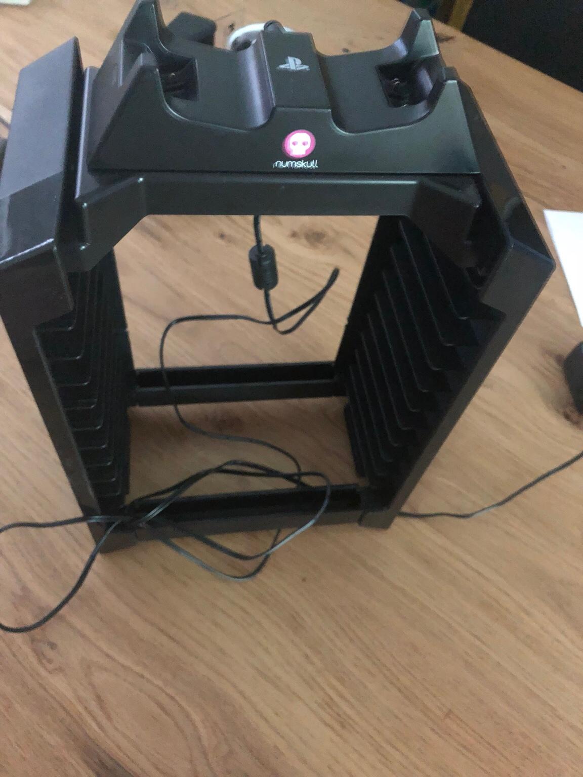 PS4 Tower zum Laden und sammeln in 70734 Fellbach für 15,00 € zum ...