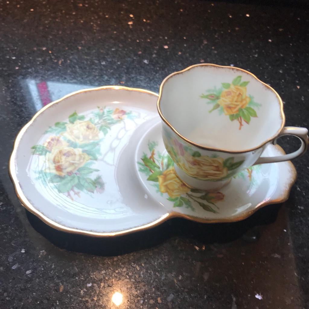 Royal Albert Tea Rose cup and snack plate in Cadoxton-juxta-Neath für ...