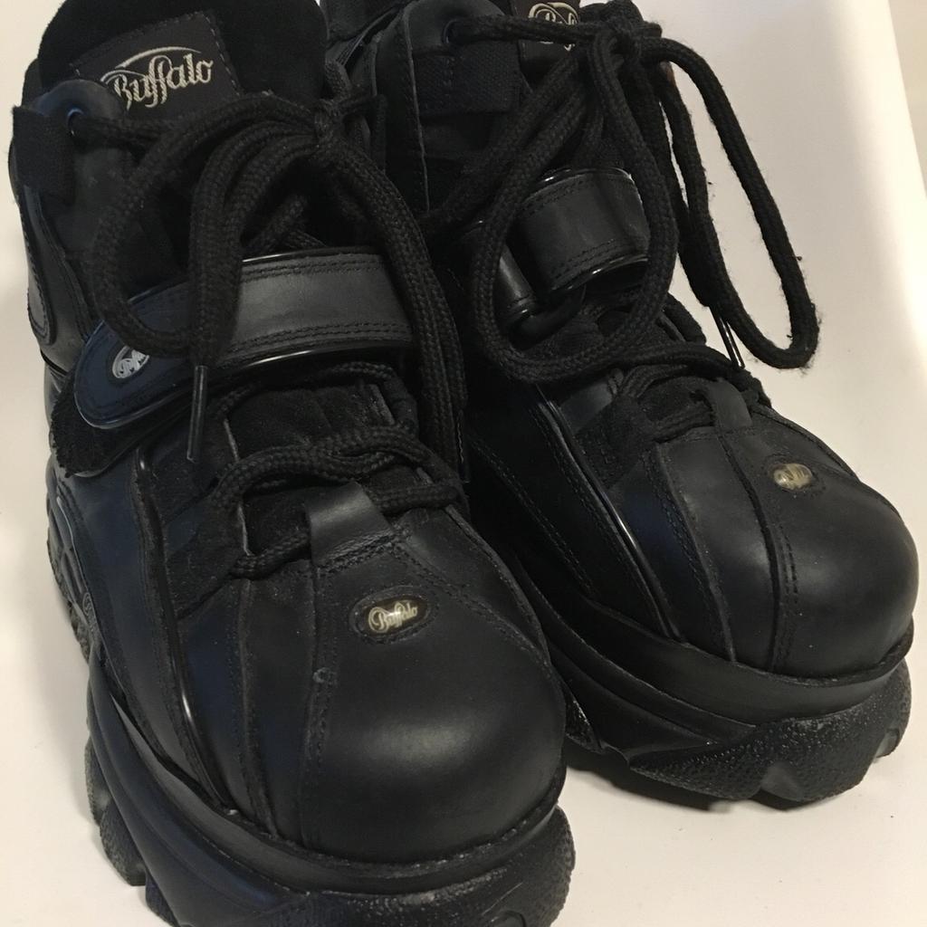 Buffalo Platform Plateau Boots Classic 36 in 26389 Wilhelmshaven for € ...