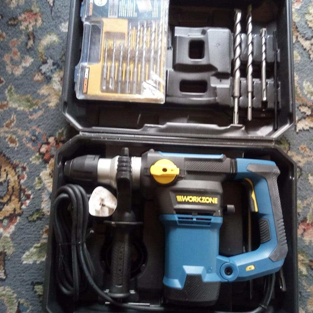Workzone 1500w rotary hammer drill store