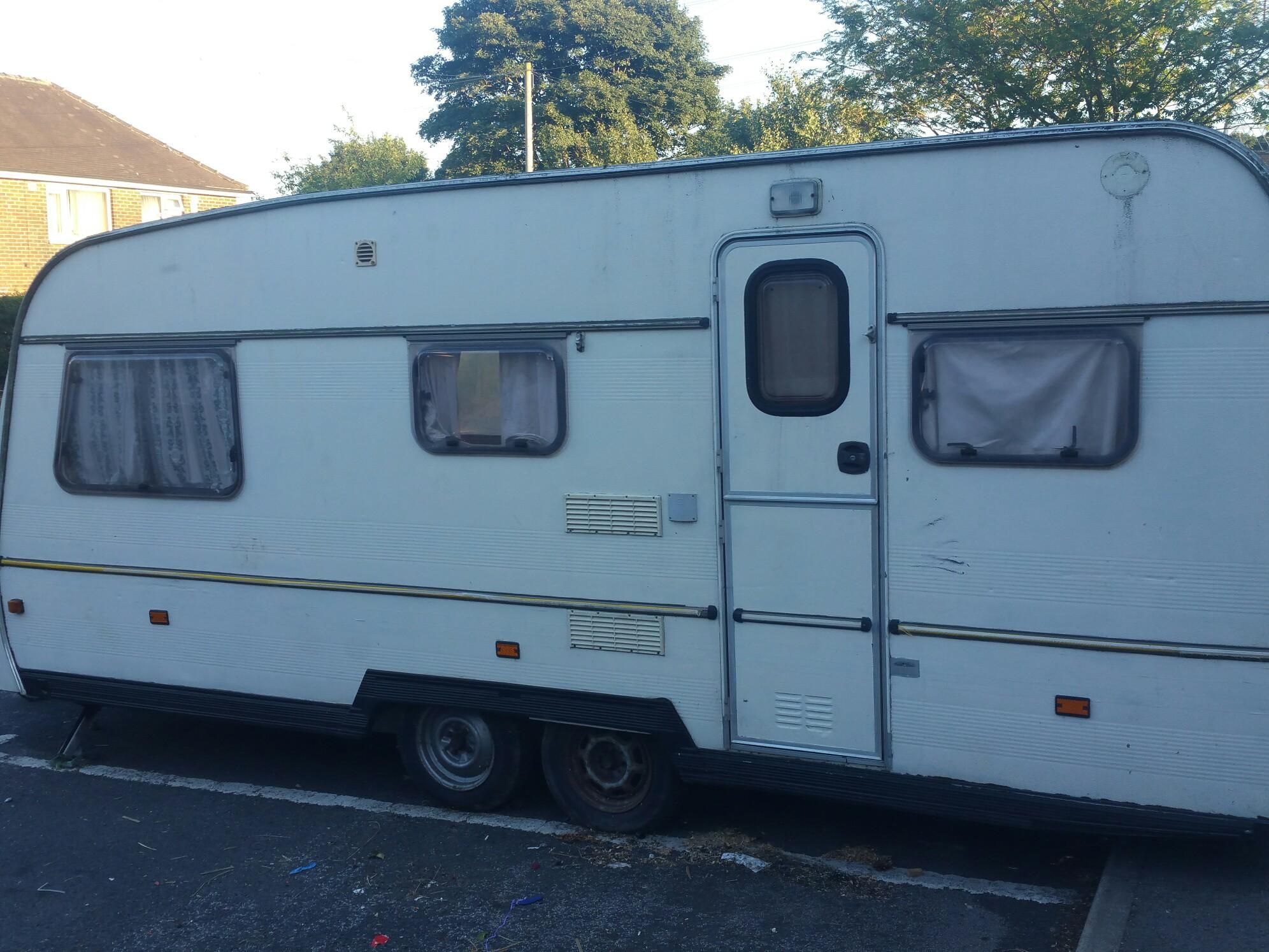 Caravan scrap or project in BD6 Bradford für 1,00 £ zum Verkauf | Shpock DE