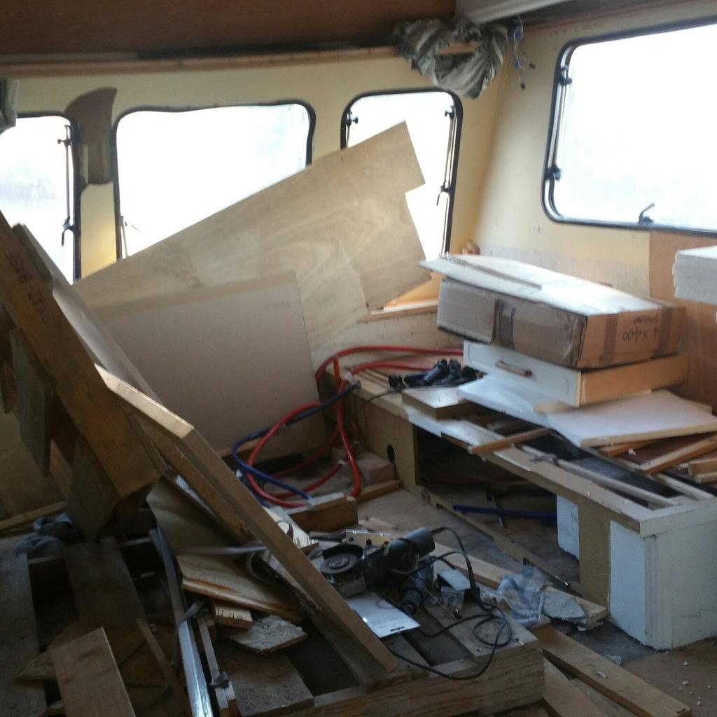 Caravan scrap or project in BD6 Bradford für 1,00 £ zum Verkauf | Shpock DE