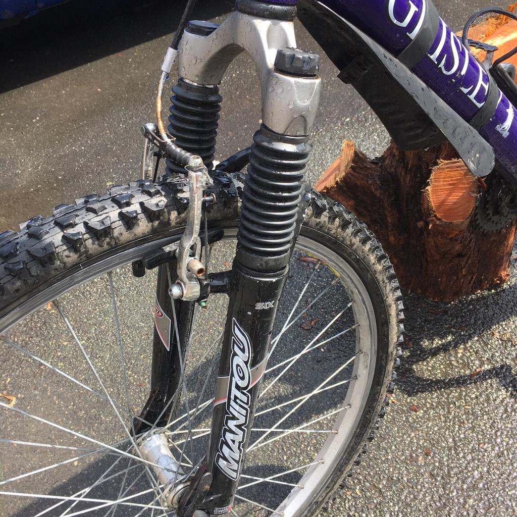 Grisley Mega 10 Mountain Bike in TF2 Oakengates für £ 25,00 zum Verkauf ...