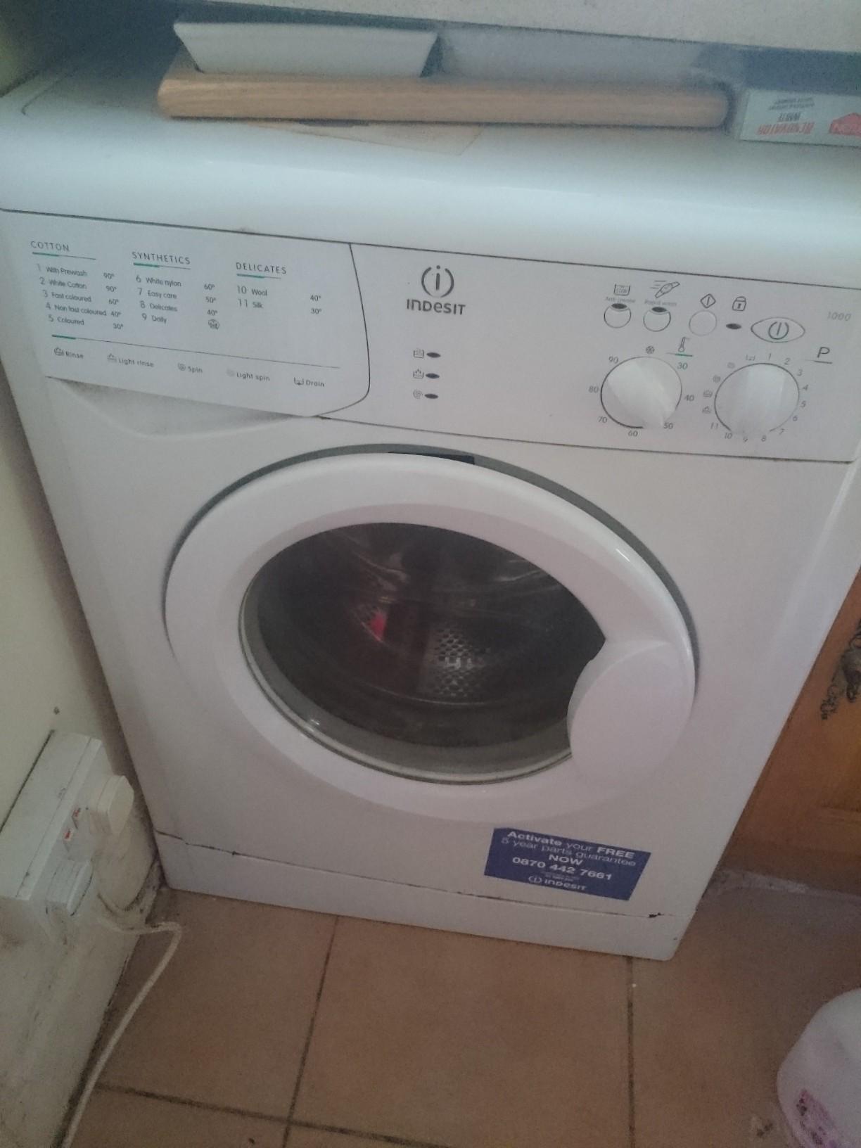 Fully working indesit washing machine in GU14 Rushmoor für 20,00 £ zum ...