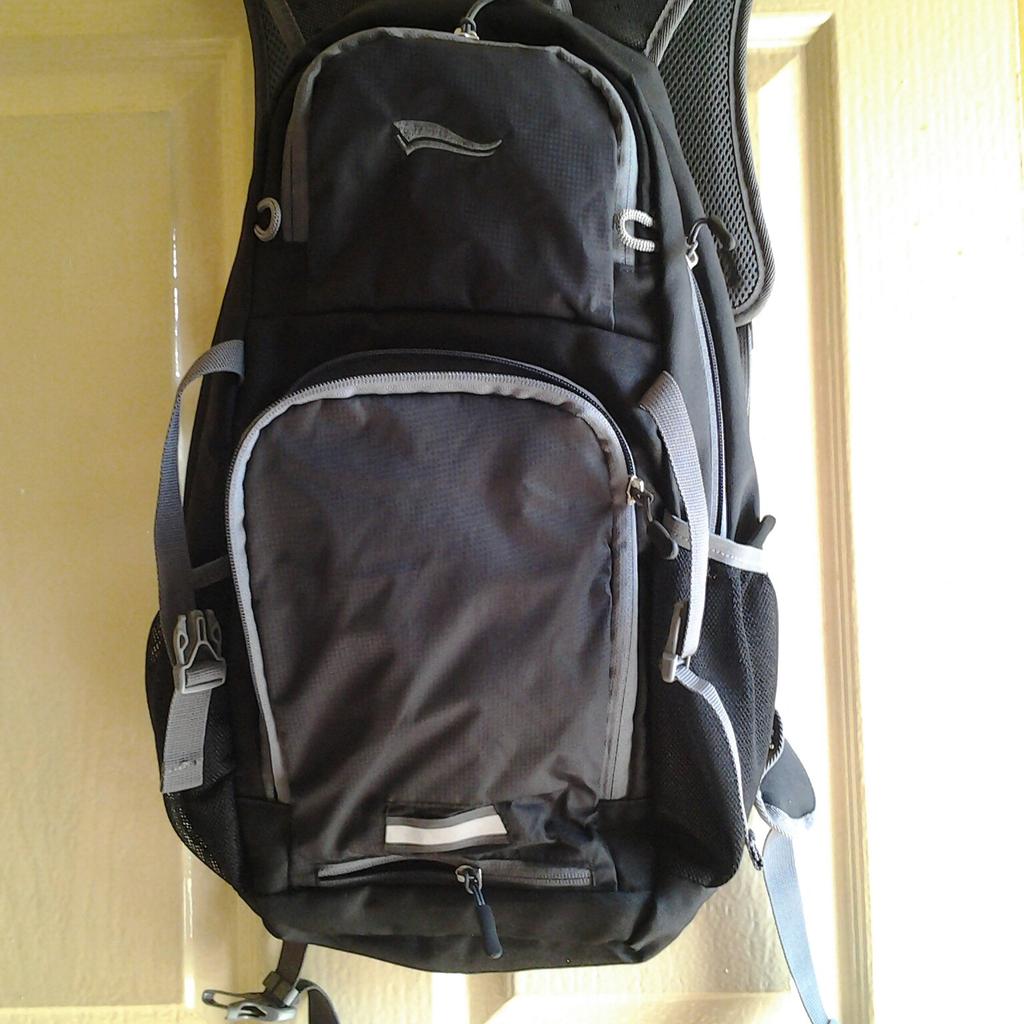 Air streamsys backpack in DY2 Dudley für 5,00 £ zum Verkauf | Shpock DE