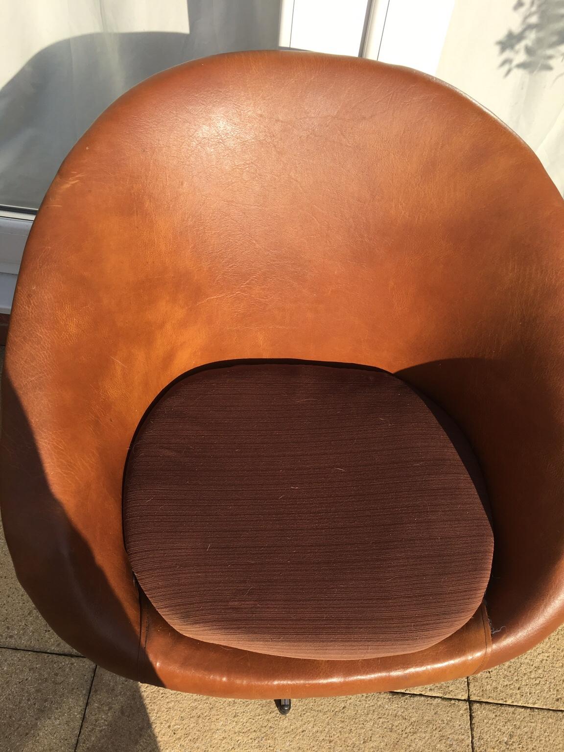 Original 60s Retro Swivel Chair in South Derbyshire für 60,00 £ zum ...