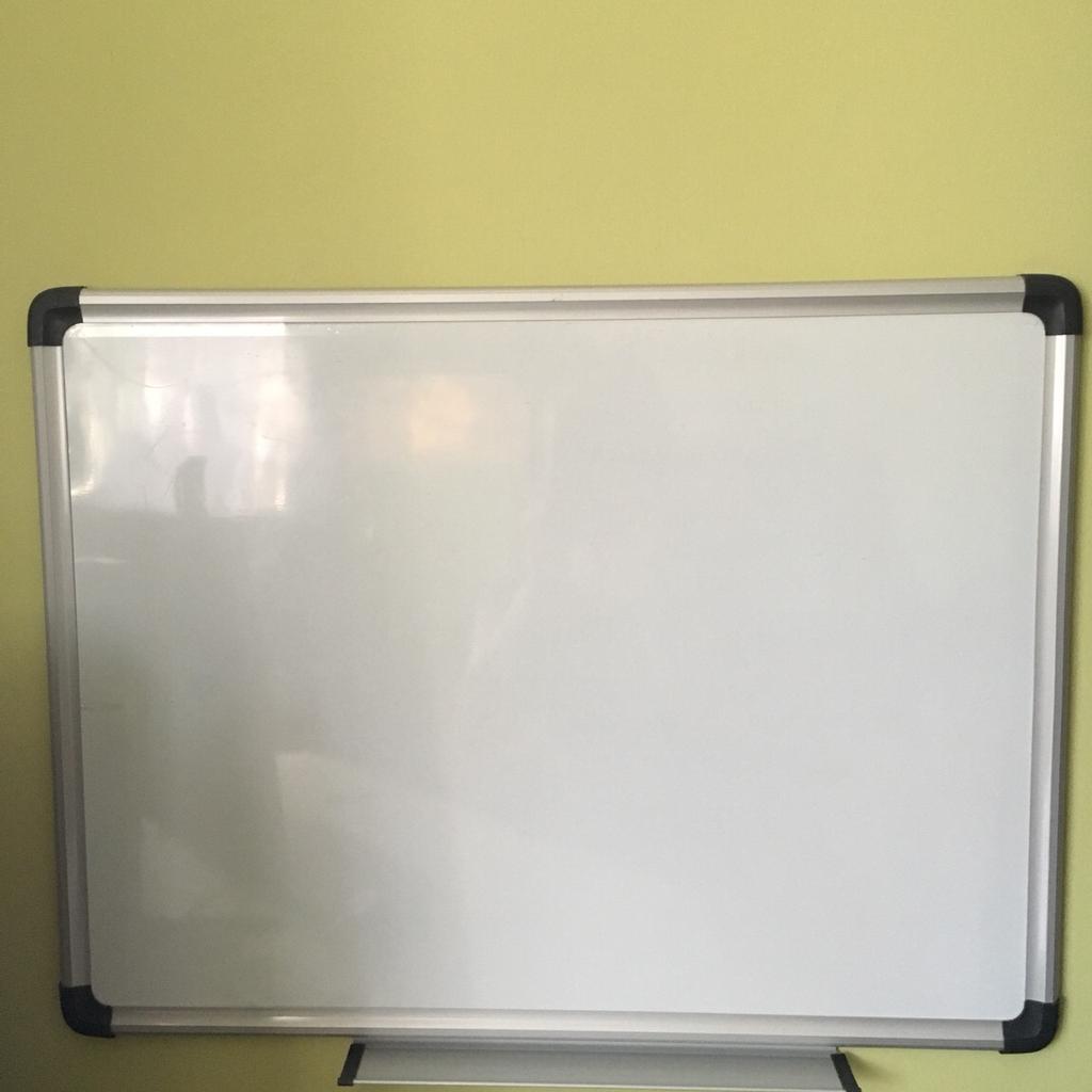 Magnetic whiteboard in CR0 Londyn für 5,00 £ zum Verkauf | Shpock DE