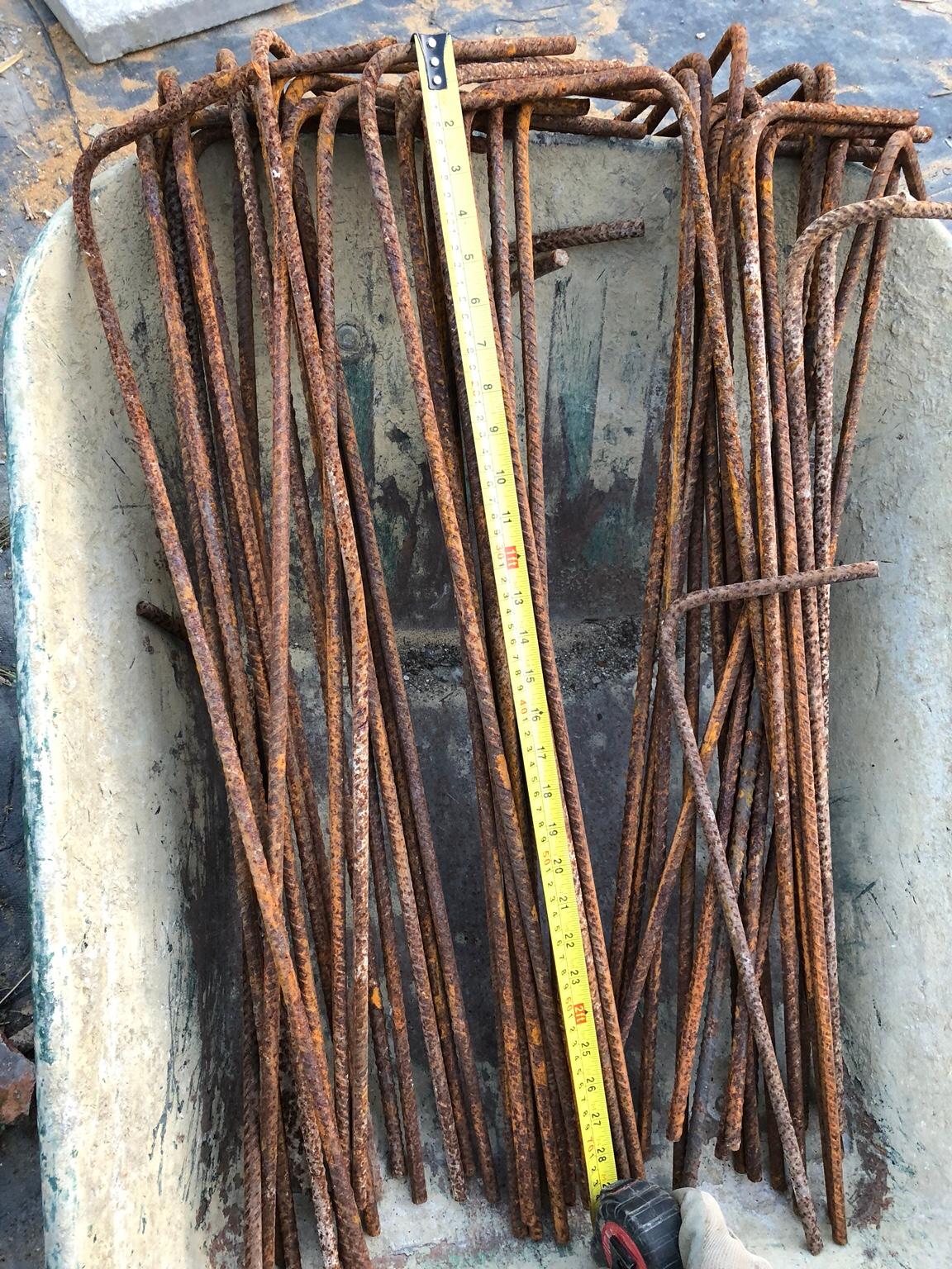 10mm L shape rebar in ME4 Chatham for £0.50 for sale | Shpock