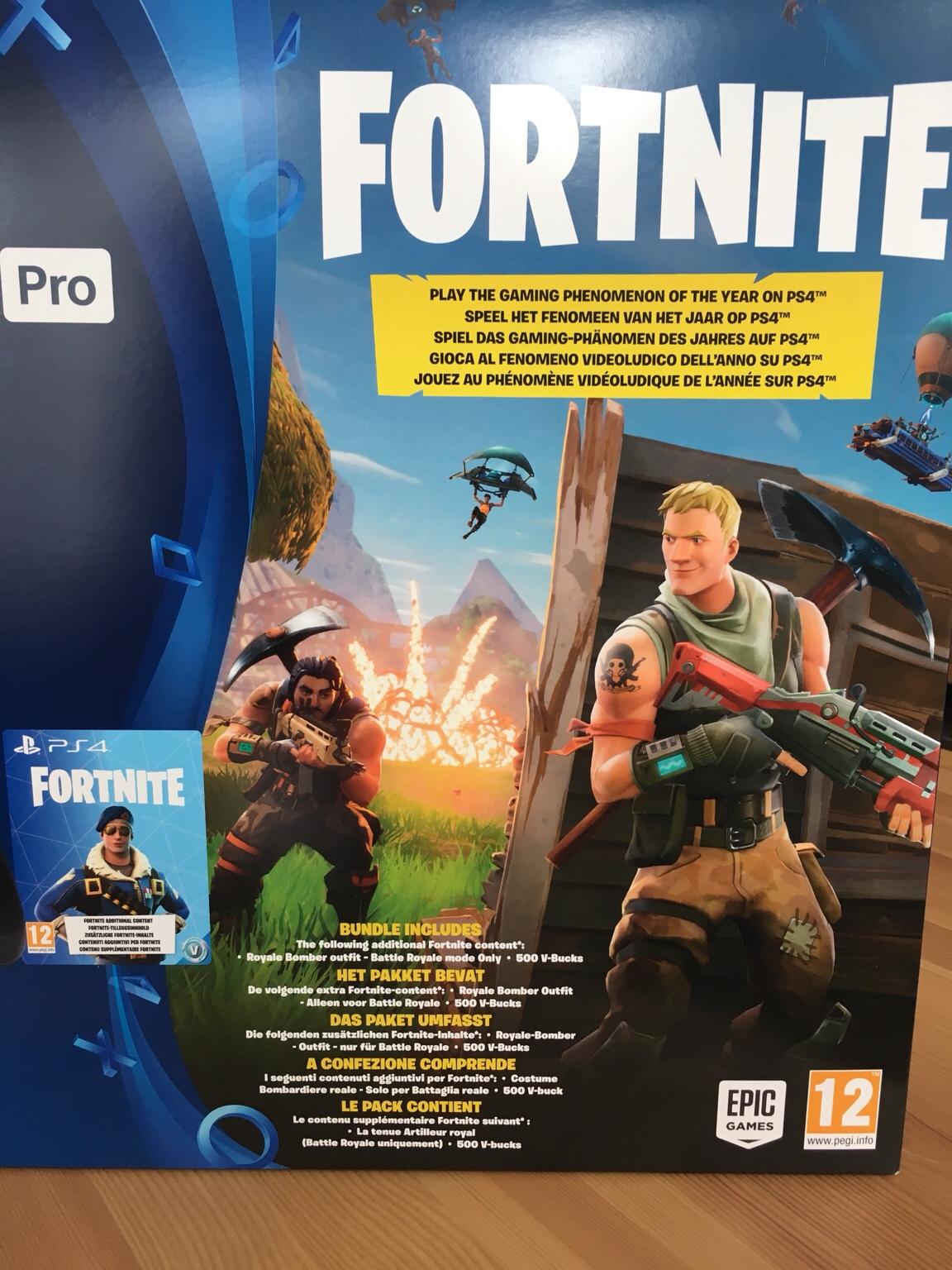 Ps4 Pro Fortnite Bomber Royal Edition in 44309 Dortmund for €389.00 for ...