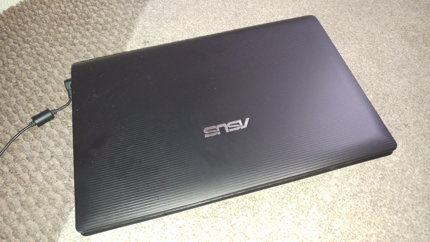 ASUS laptop (broken screen) in NN16 Kettering für 25,00 £ zum Verkauf ...
