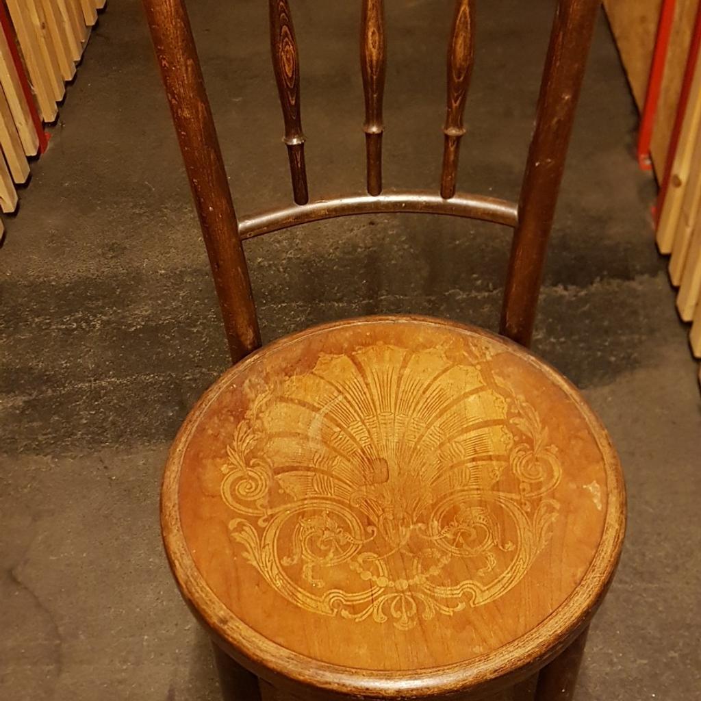 Erstaunlich Alte Holzstühle Zu Verschenken Ebenbild