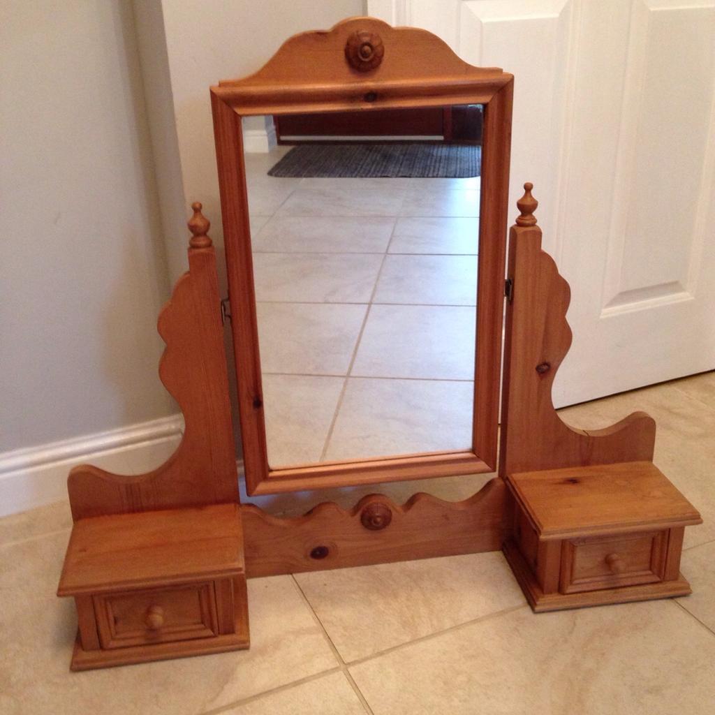 Pine Victorian Style Dressing Table Mirror in RH14 Horsham für £ 35,00 ...