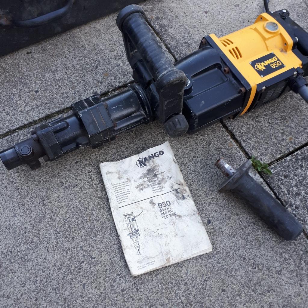KANGO 950KV CONCRETE BREAKER in BL9 Bury für £ 150,00 zum Verkauf | Shpock AT