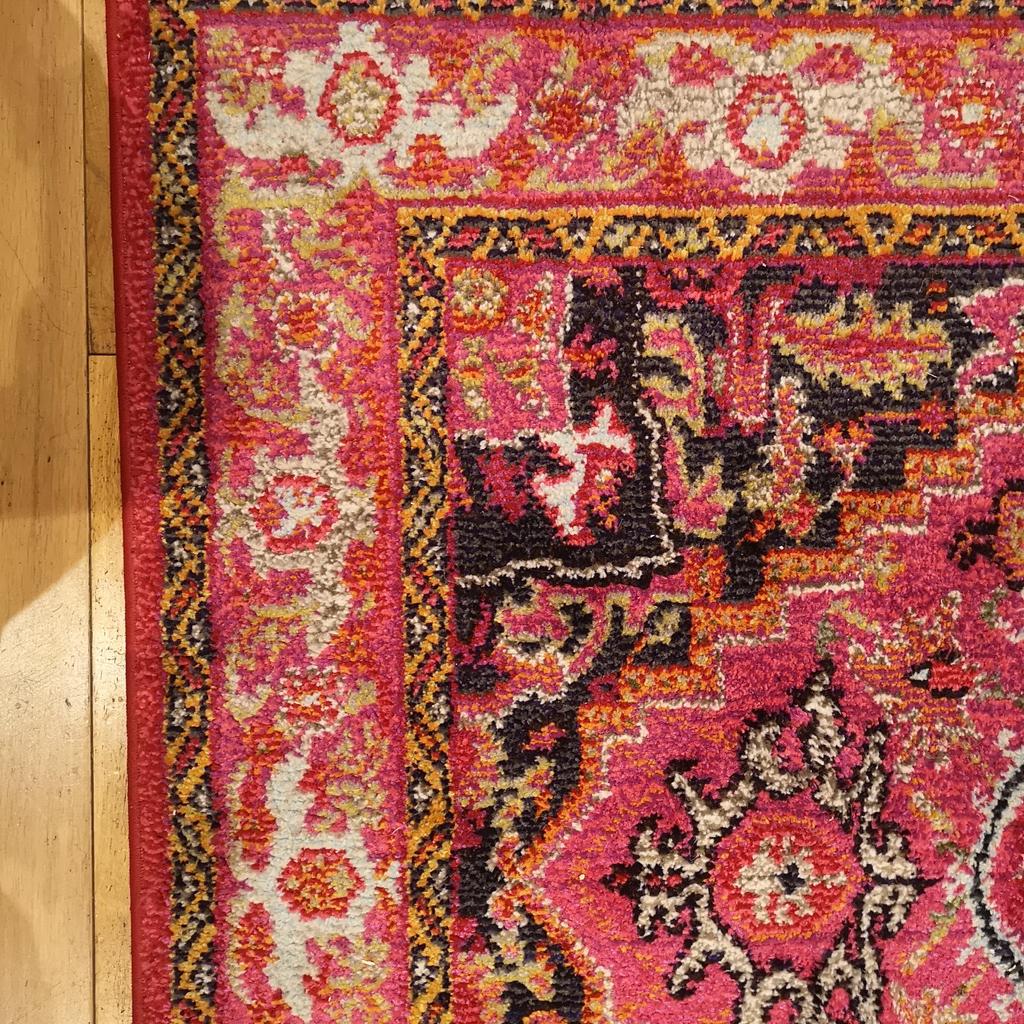 Pink Persian Style Rug in SW16 Lambeth für £ 60,00 zum Verkauf | Shpock AT