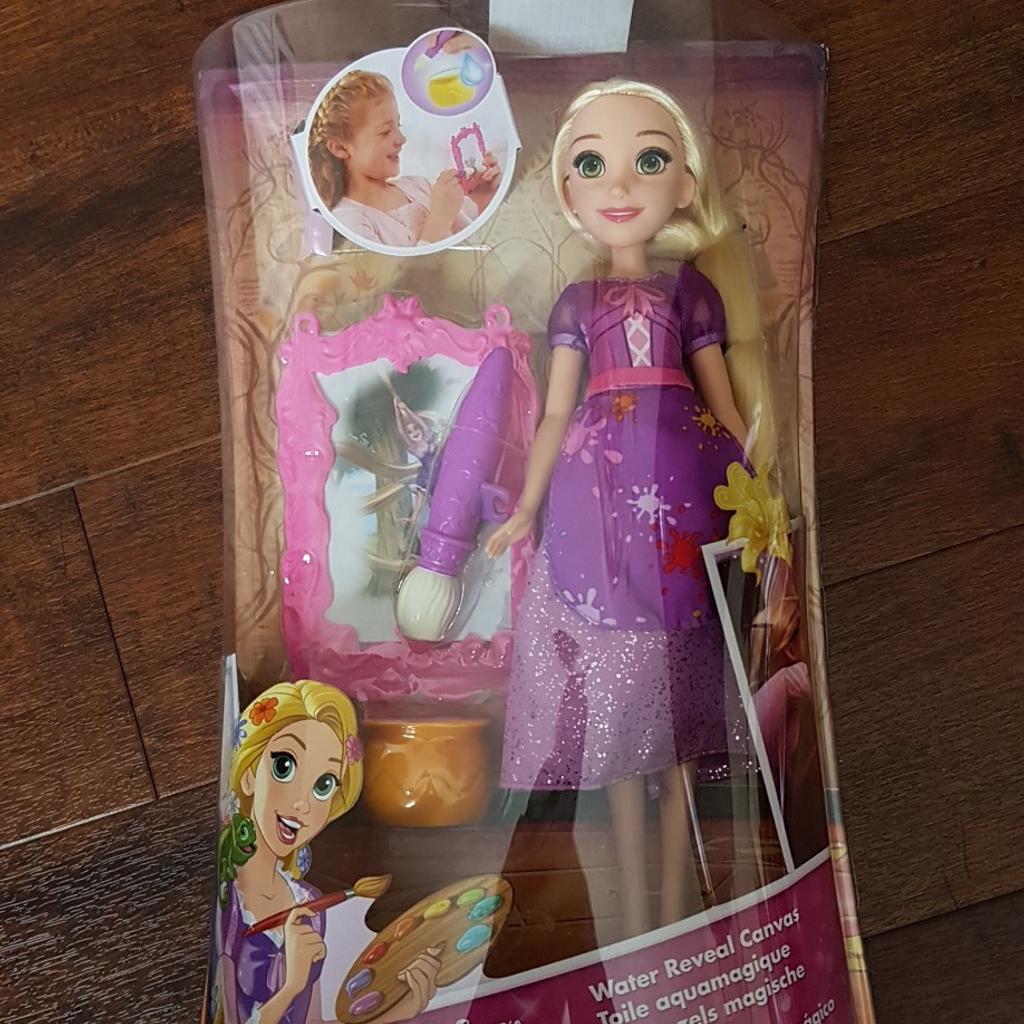 Disney princess rapunzel water reveal canvas in N22 London for £10.00 ...