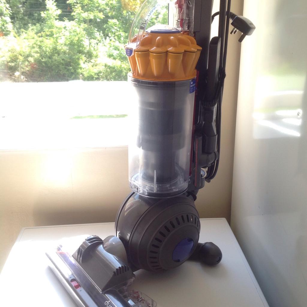 Dyson DC40 Animal Ball Upright Vacuum Cleaner in LS29 Bradford für 70 ...