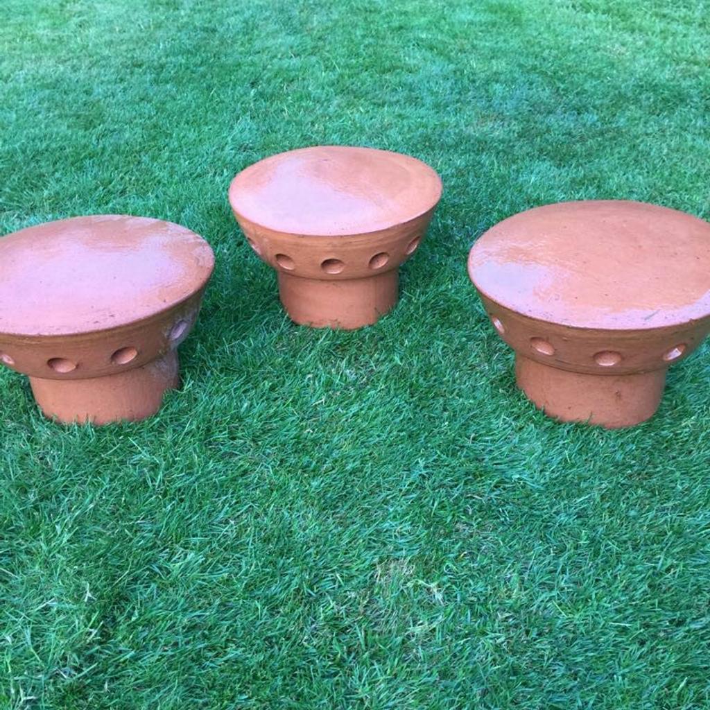 Pepper pot chimney cowls in ST5-Lyme für £ 10,00 zum Verkauf | Shpock AT
