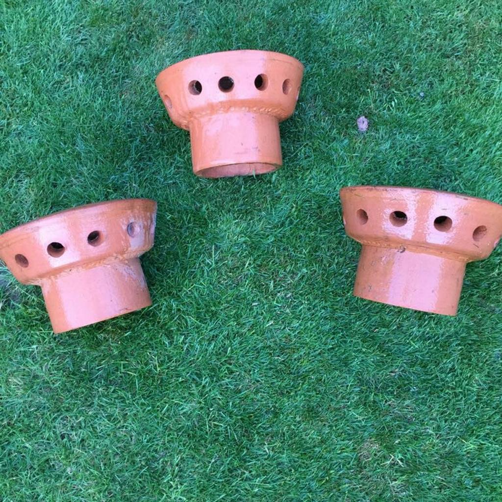 Pepper pot chimney cowls in ST5-Lyme für £ 10,00 zum Verkauf | Shpock AT