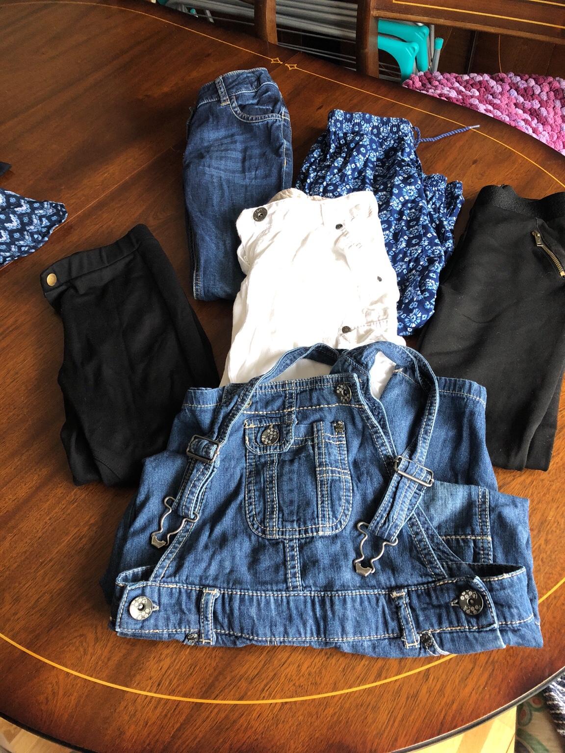 Bundle of girls clothes age 6-8 in OL11 Rochdale für 25,00 £ zum ...