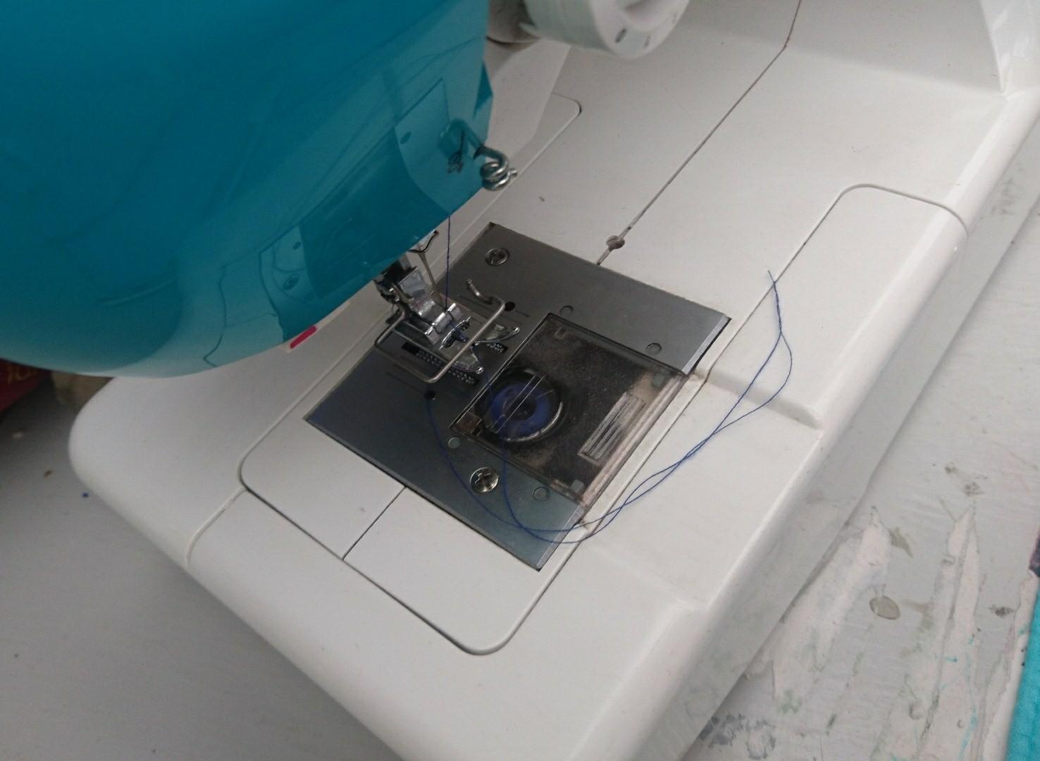 Singer sewing machine in SL1 Myrke for £60.00 for sale | Shpock