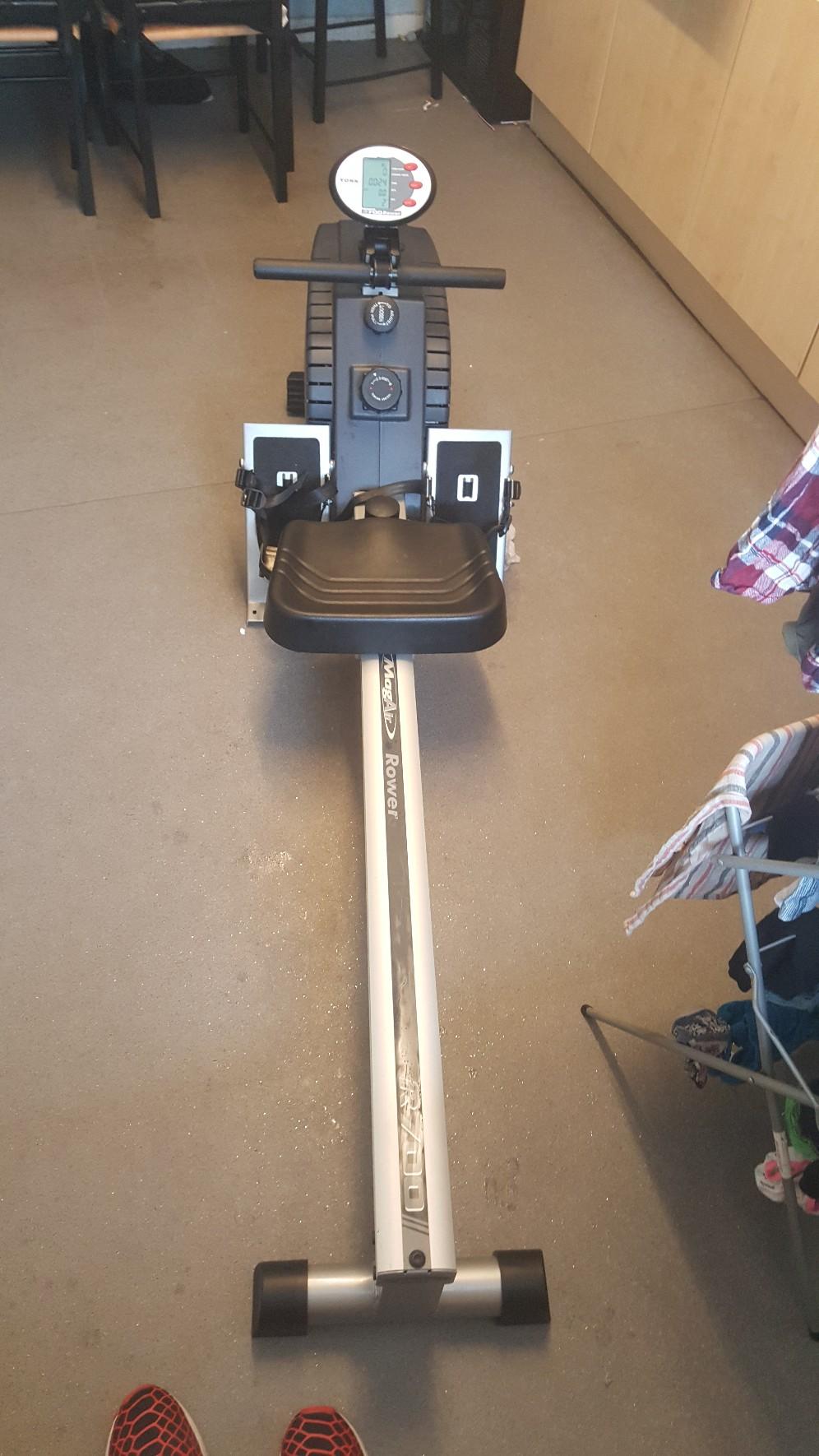 YORK FITNESS R700 PLATINUM ROWING MACHINE in GU35 Hampshire for £50.00 ...