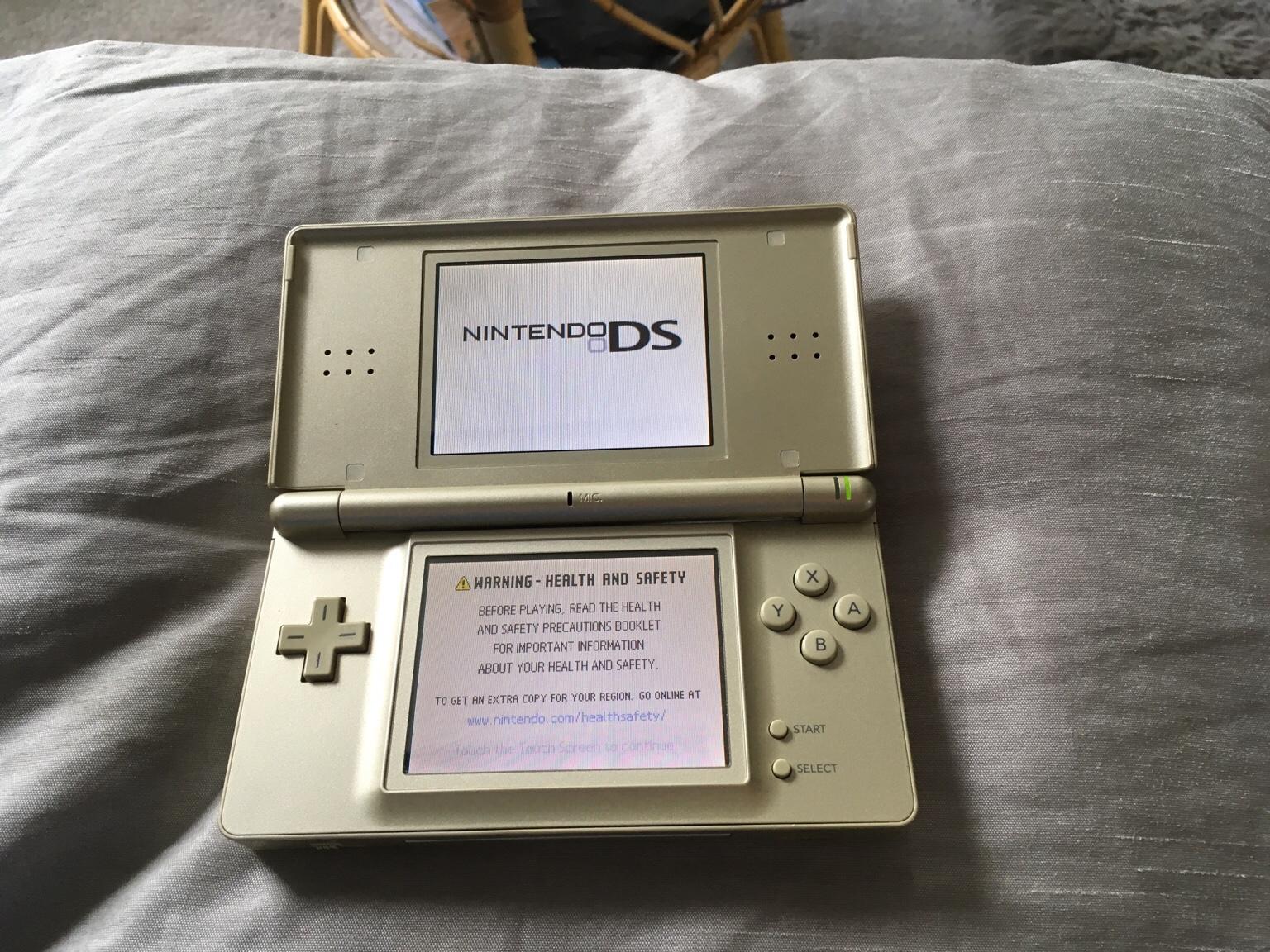 Zelda limited edition ds lite console in Watford für 25,00 £ zum ...