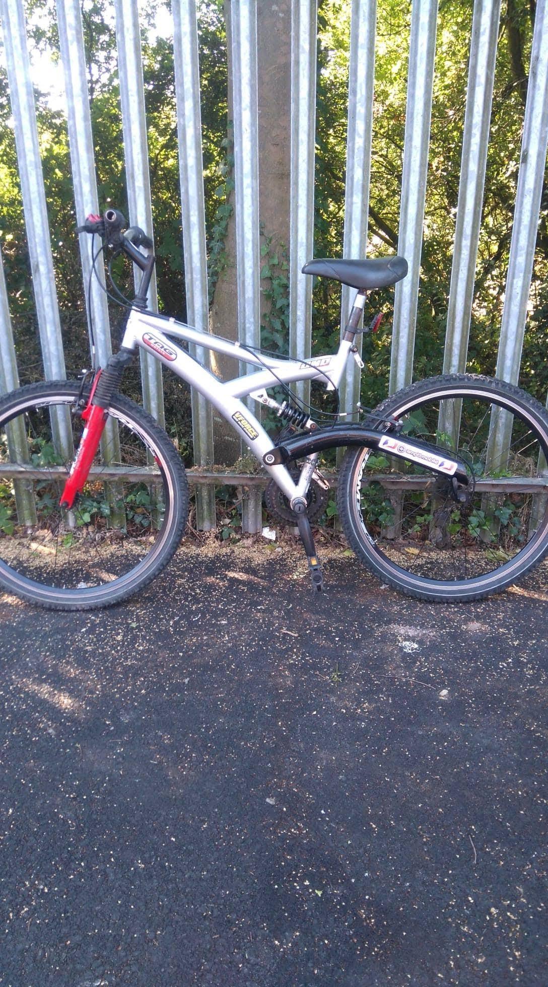 Adults mountain bike in CV10 Bedworth für £ 30,00 zum Verkauf | Shpock AT