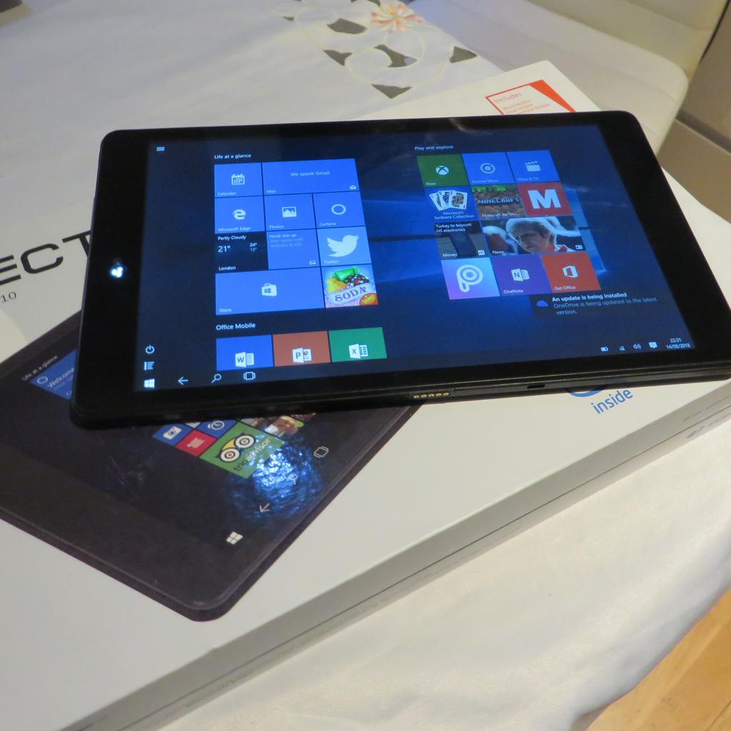 Windows 10 Viglen Connect Tablet 8.9" 32GB in KT8 Elmbridge for £69.95 ...