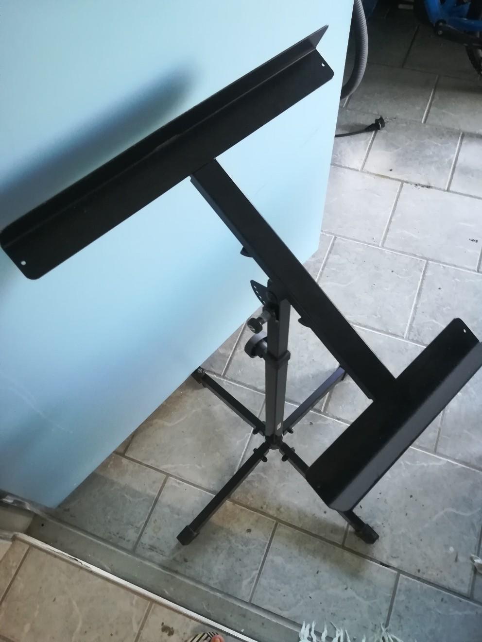 Hackbrett Ständer in 8311 Markt Hartmannsdorf für € 90,00 zum Verkauf ...