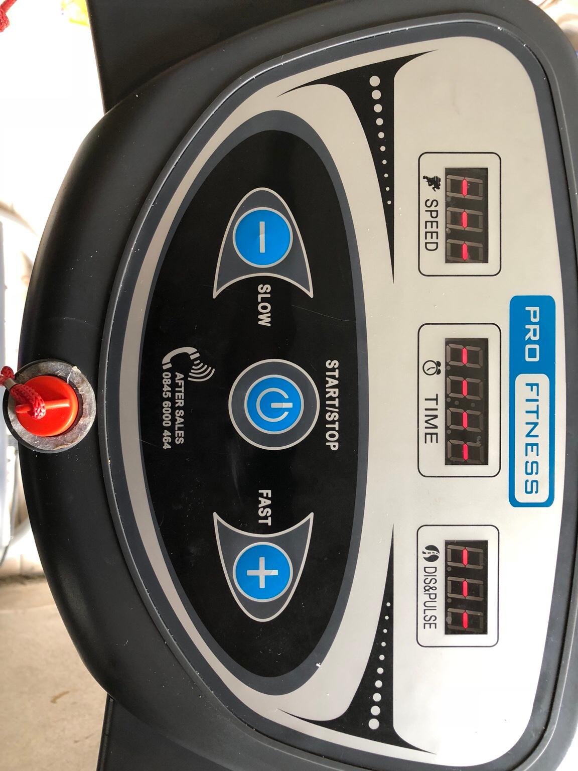 Pro fitness treadmill in E6 London for £99.00 for sale | Shpock