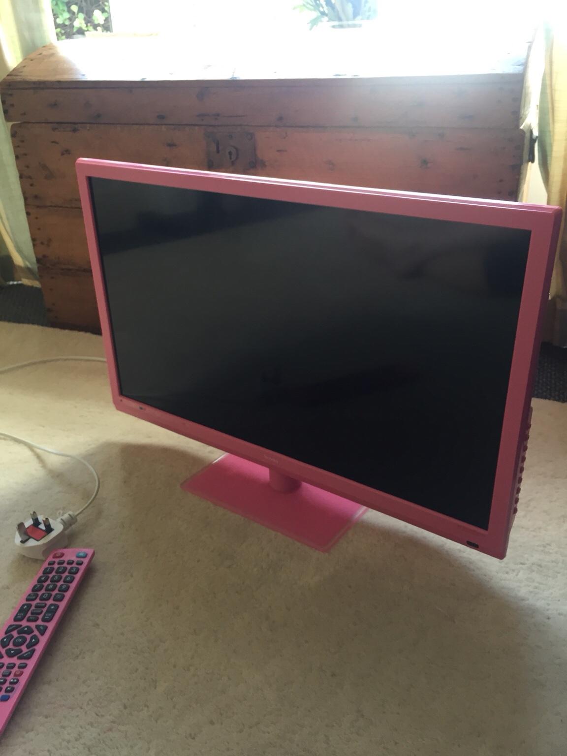 Pink tv /dvd player excellent condition in NG19 Nottinghamshire for £40 ...
