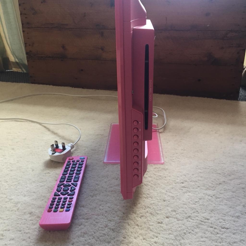 Pink tv /dvd player excellent condition in NG19 Nottinghamshire for £40 ...