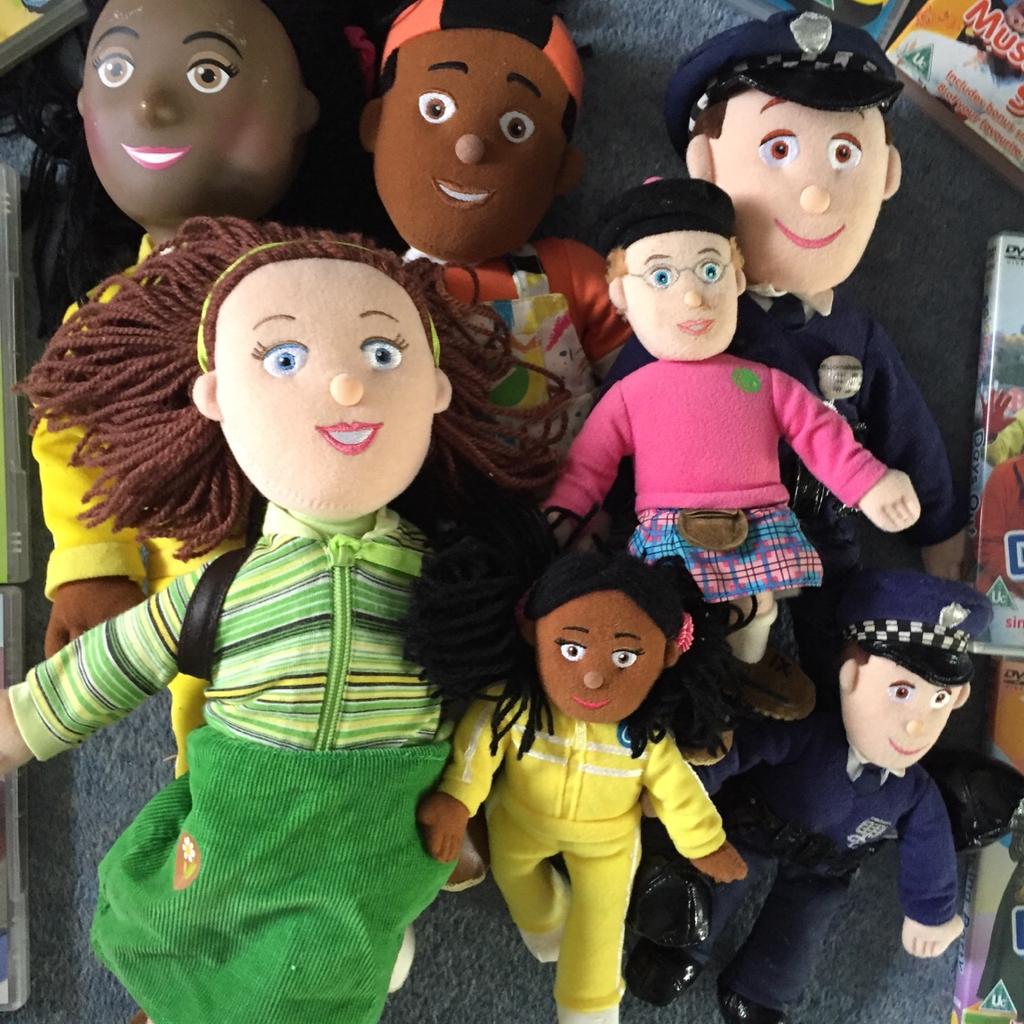 Balamory Bundle - 9 DVDs & 7 soft toys in Castle Point für 15,00 £ zum ...