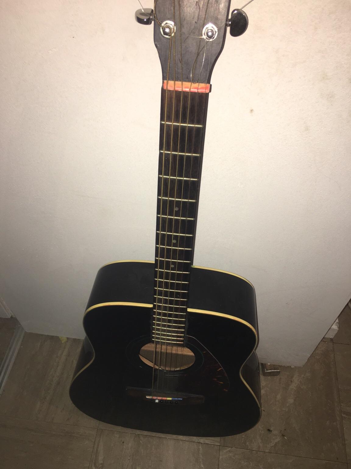 Yamaha F370 Acoustic Guitar in NW4 Barnet für 110,00 £ zum Verkauf ...