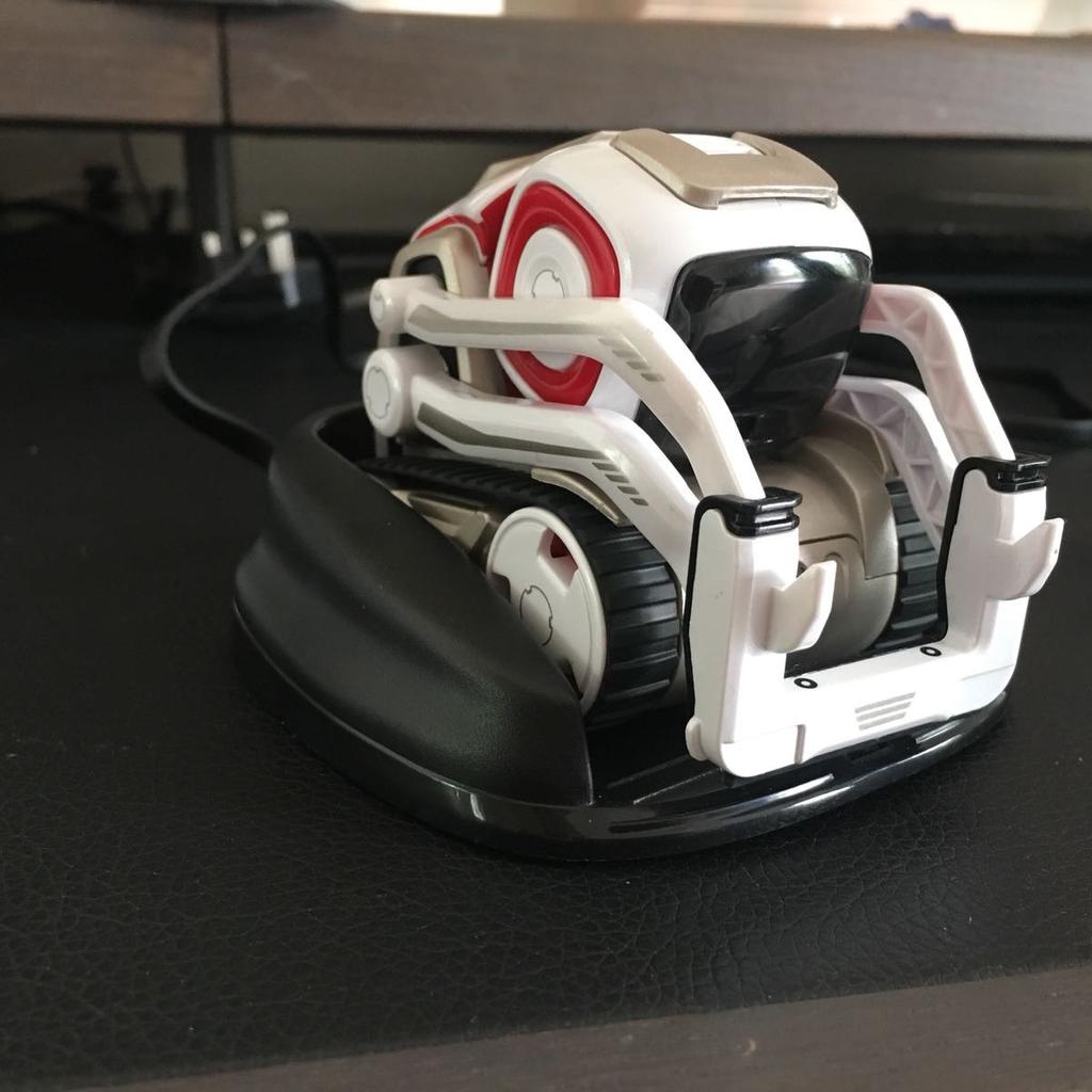 Cozmo robot perfect condition in LE4 Charnwood for £150.00 for sale ...