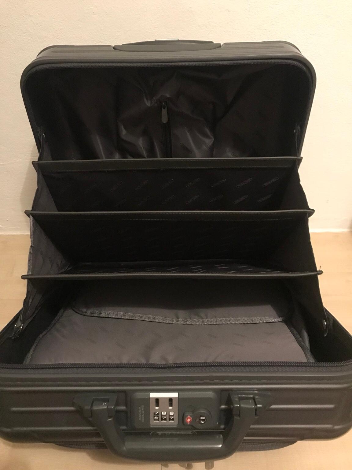 TOP Rimowa Salsa Deluxe hybrid trolley in 8046 Stattegg für 300,00 € zum Verkauf | Shpock DE